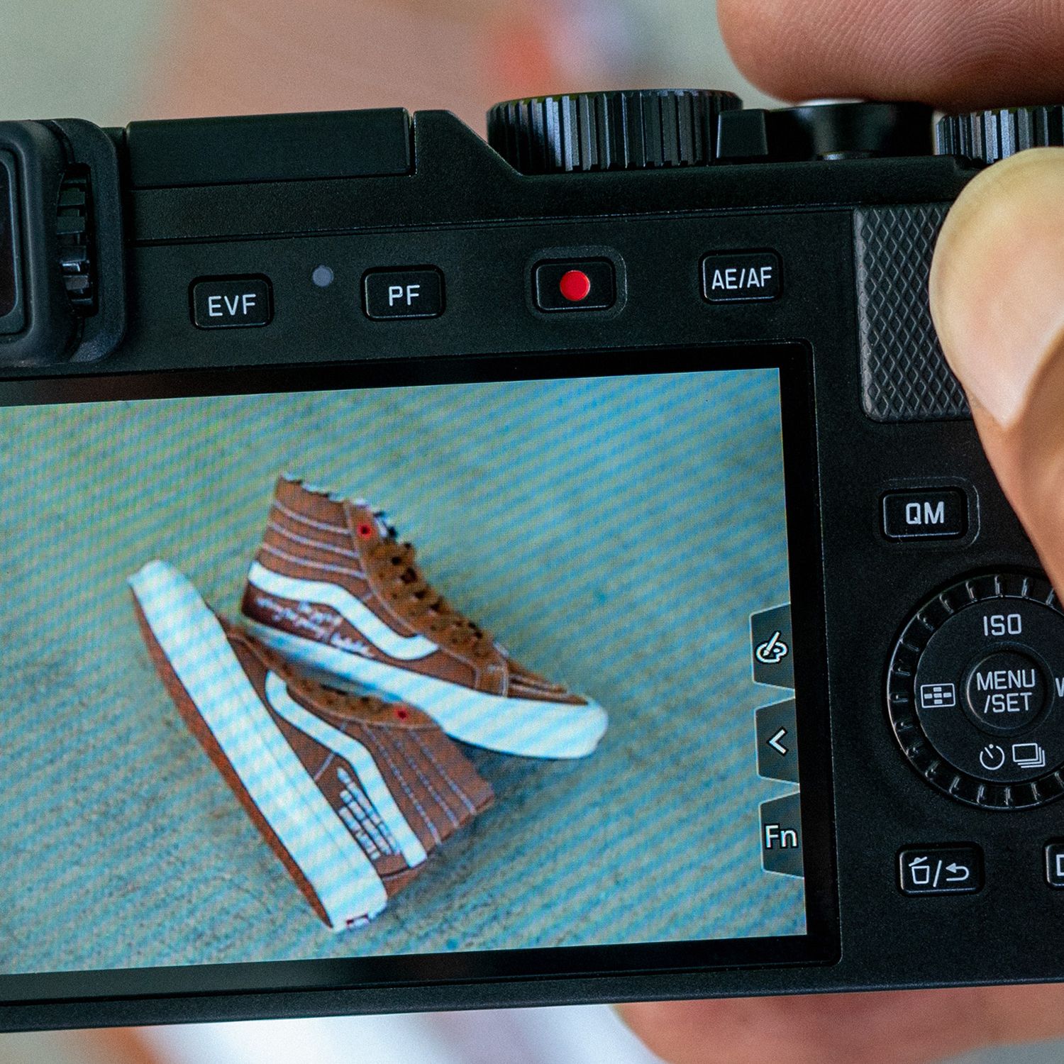 VANS X RAY BARBEE X LEICA联名款男女OG SK8-HI LX帆布鞋-男女款帆布鞋-Vans范斯中国官网